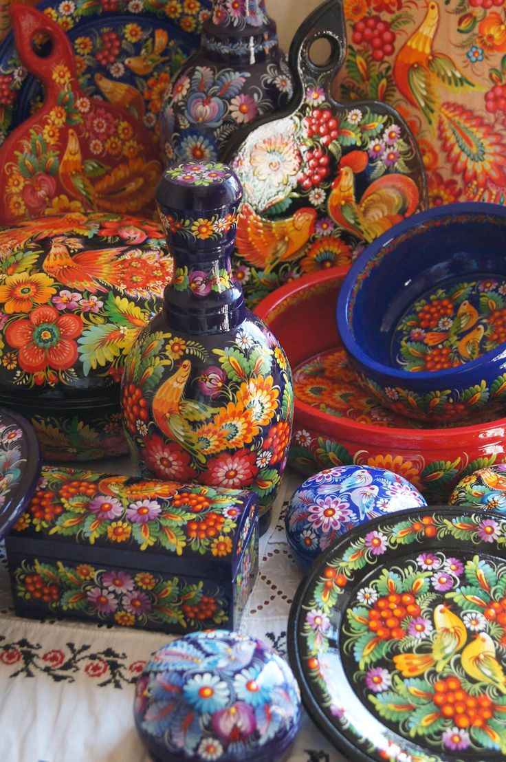 Petrykivka: Lush and Vivid Ukrainian Folk Art - Kurochka Gifts